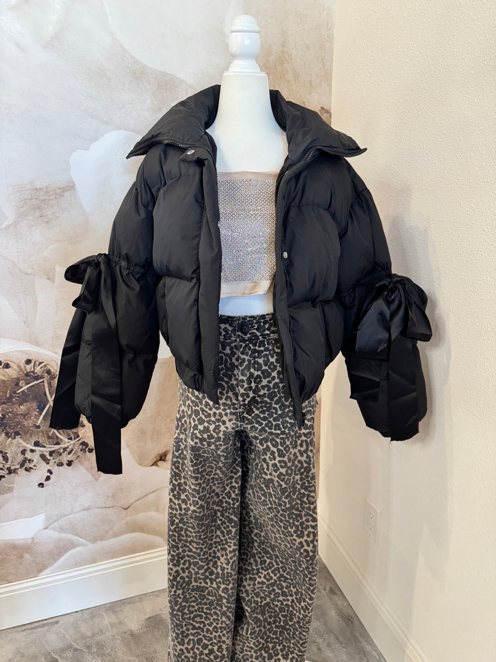 Bow Puffer Jacket ~ Black – PrettyLittleHippies